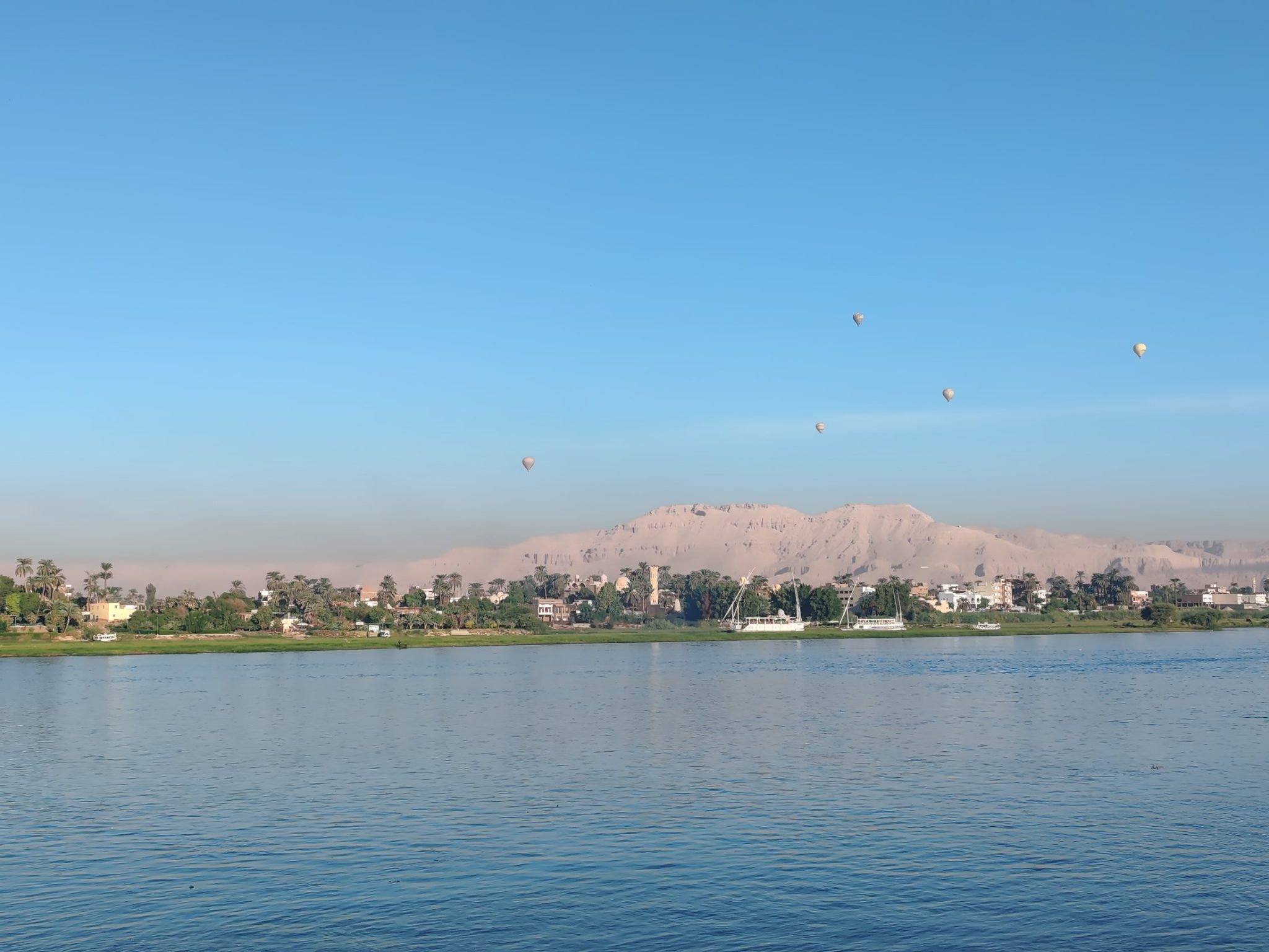 Luxor and Hurghada – Temples, tombs and seaside in mystique Egypt ...